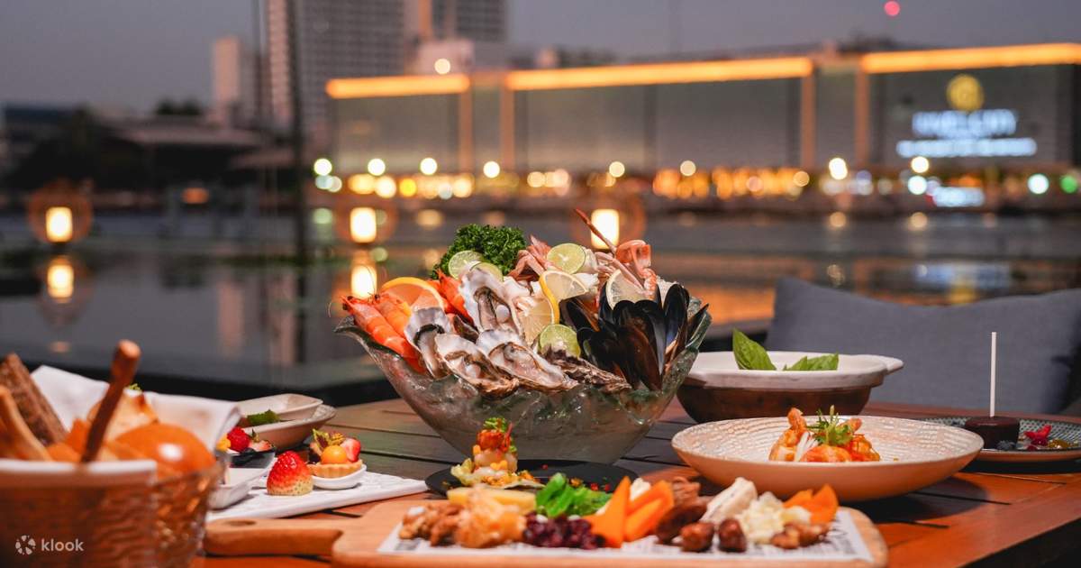Seafood Buffet at FLOW, Millennium Hilton Bangkok - Klook Россия