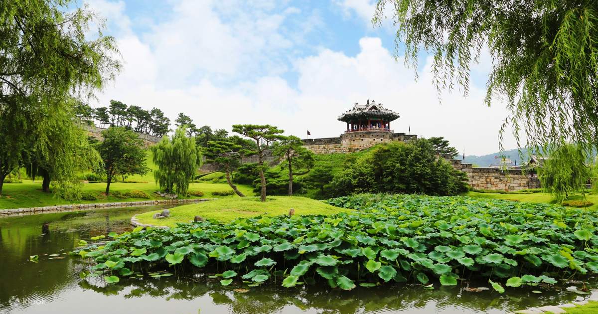Suwon Hwaseong Fortress and Folk Village Tour - Klook