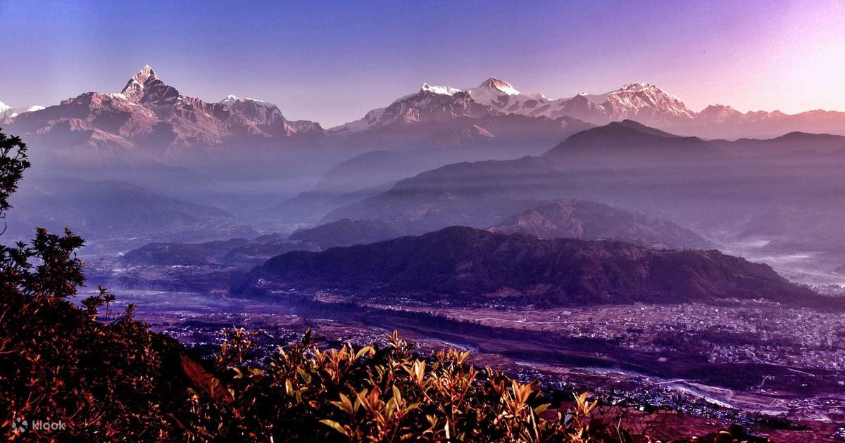 博卡拉：参加萨朗科特日出喜马拉雅山之旅的团体 Klook客路