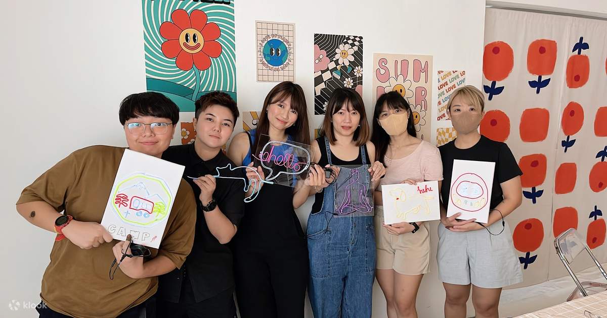 Rug Tufting or Neon Lights Workshop by Tuft Space in Selangor - Klook