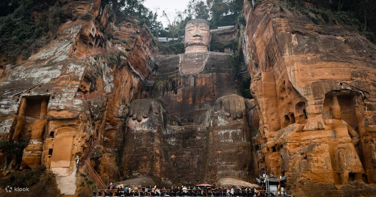 Sichuan Leshan Riesen Buddha + Huanglongxi Antike Stadt 1-Tages-Tour ...