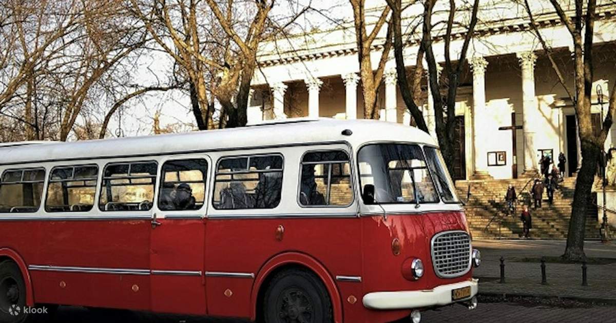 Tur bus retro sisi gelap Warsawa - Klook Indonesia