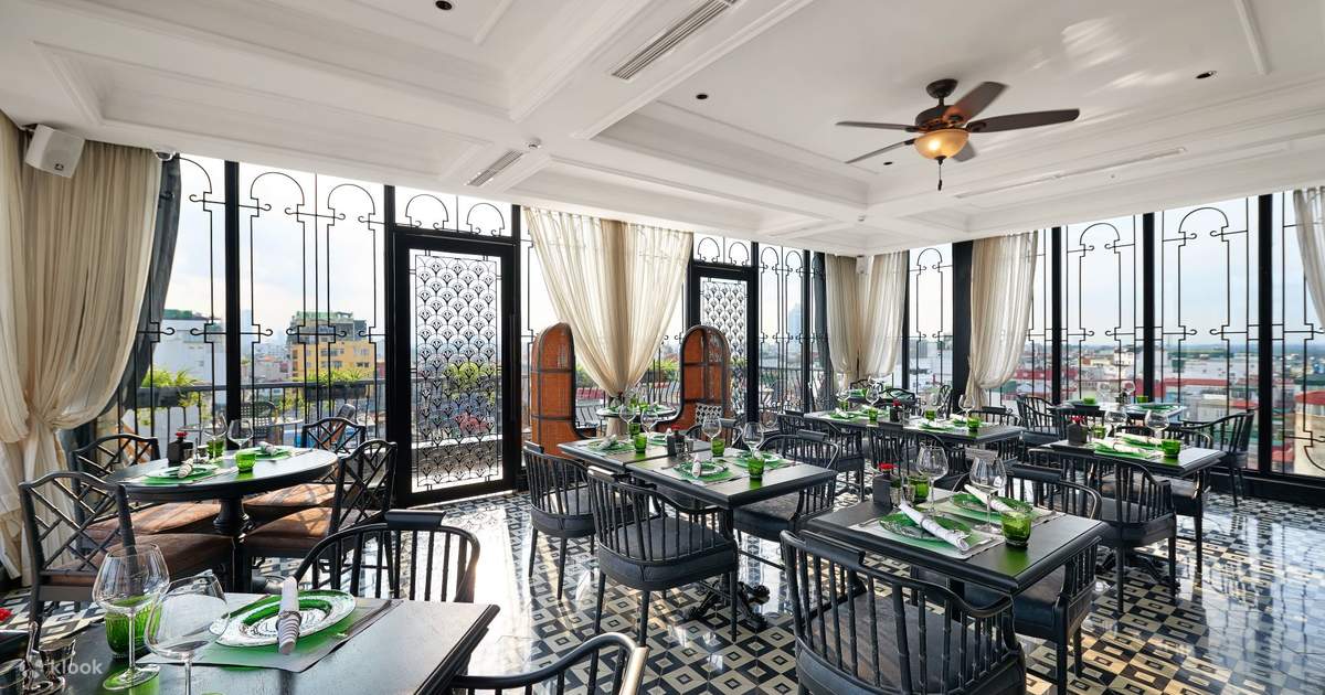 Cloud Nine Fine Dining: Skyline Views & Vietnamese Cuisine - Klook