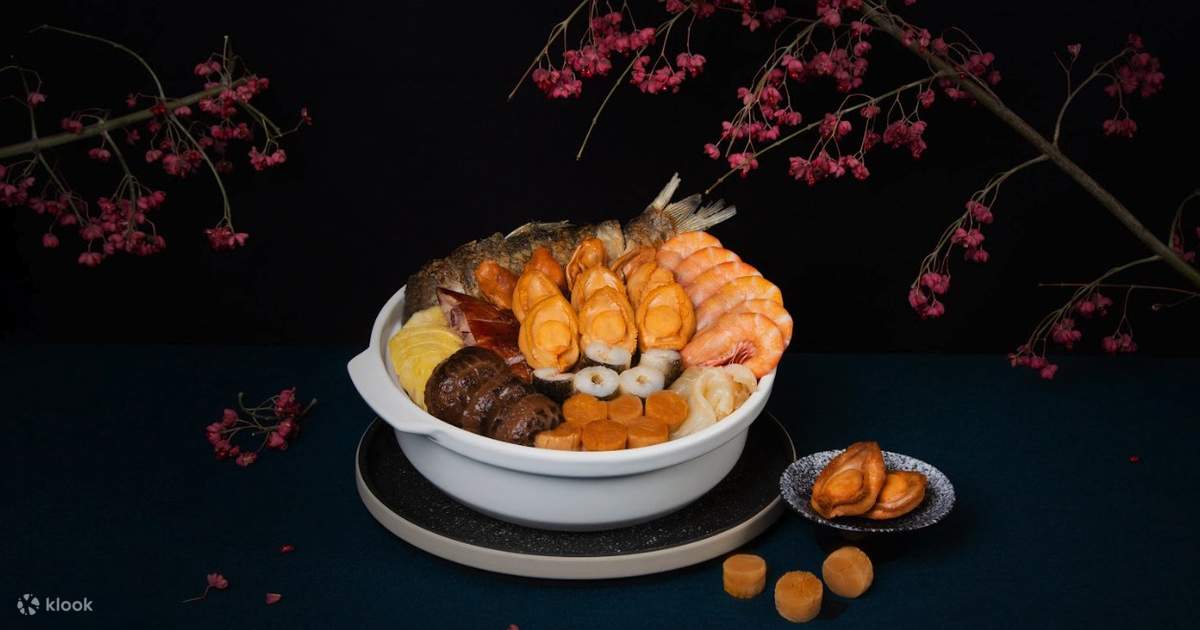 EATON HK Yat Tung Heen | Set Kado Kue Bulan Custard Telur Lava Mini ...