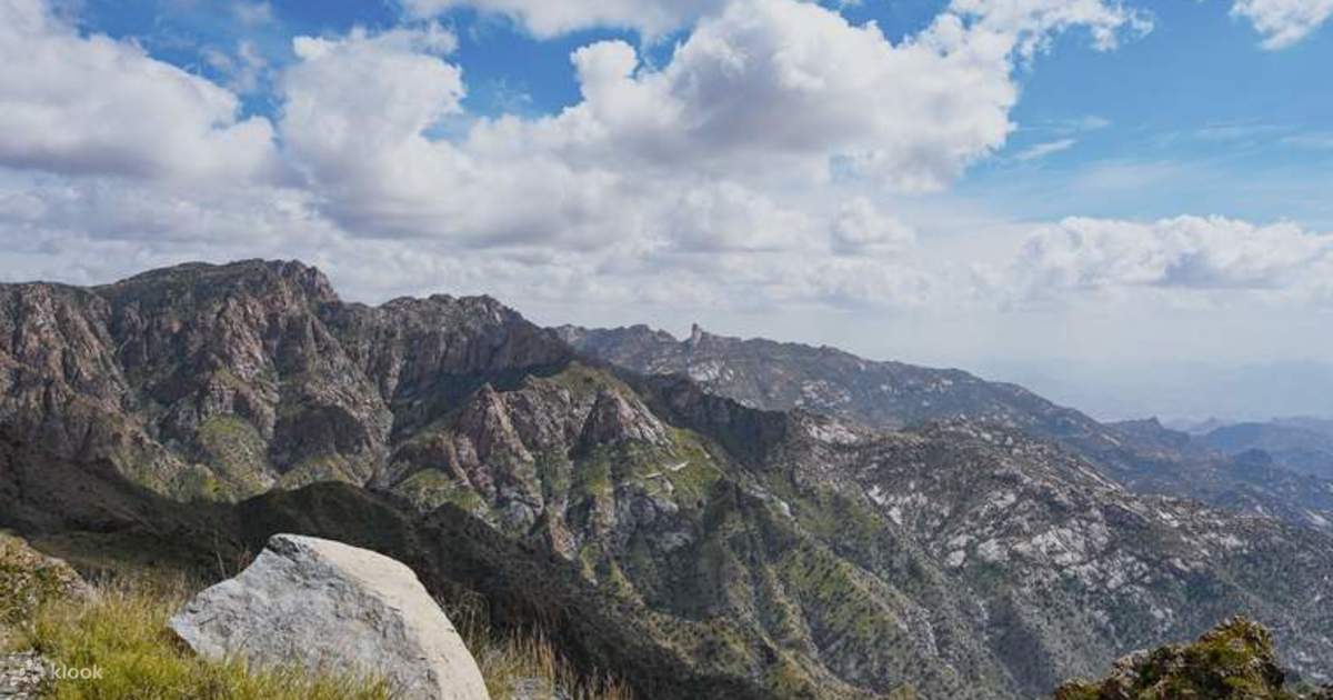 Scaling the Peaks of Al-Shafa - Klook Philippines