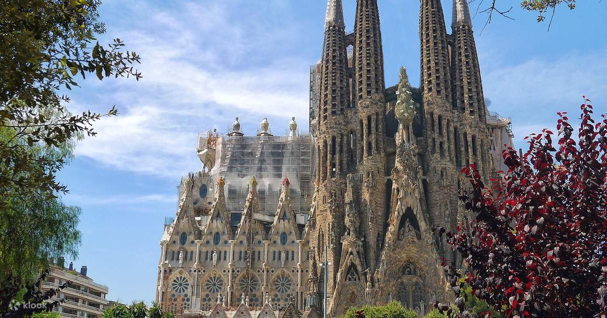 NAKED meets Antoni Gaudi - Klook Australia