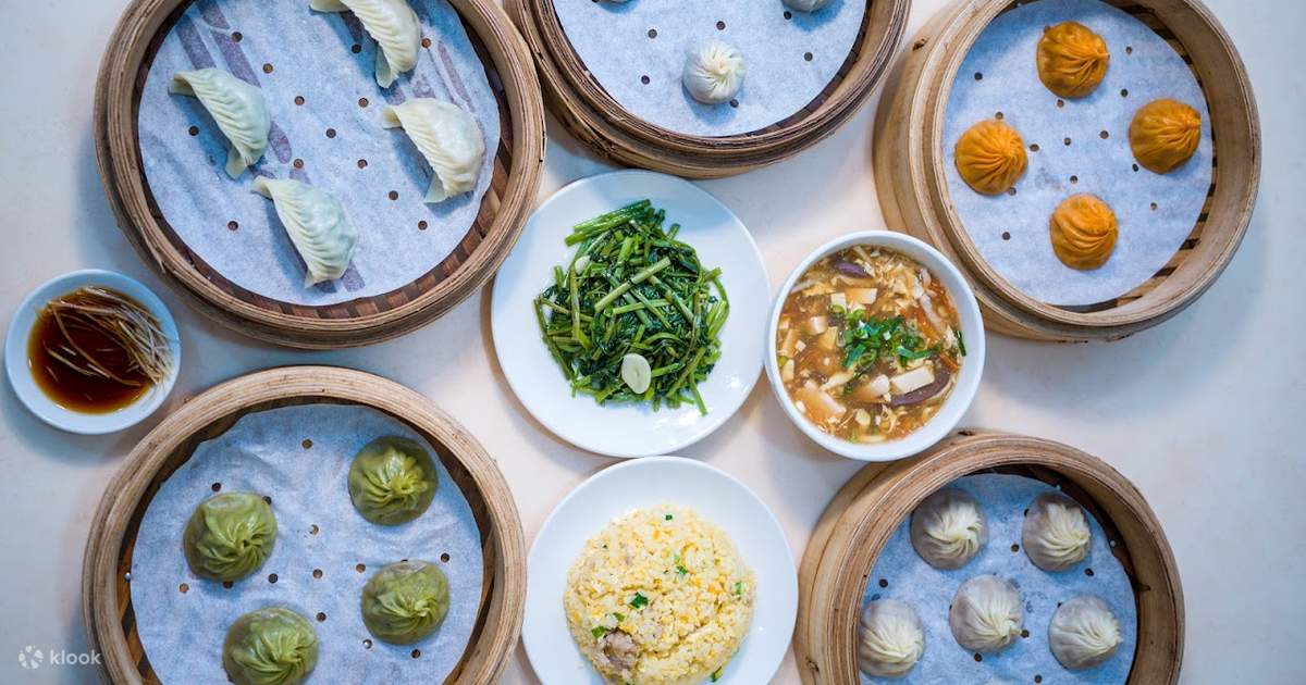 Jing Din Rou (Xiao Long Bao Famous Restaurant) - MRT Zhongshan Station ...
