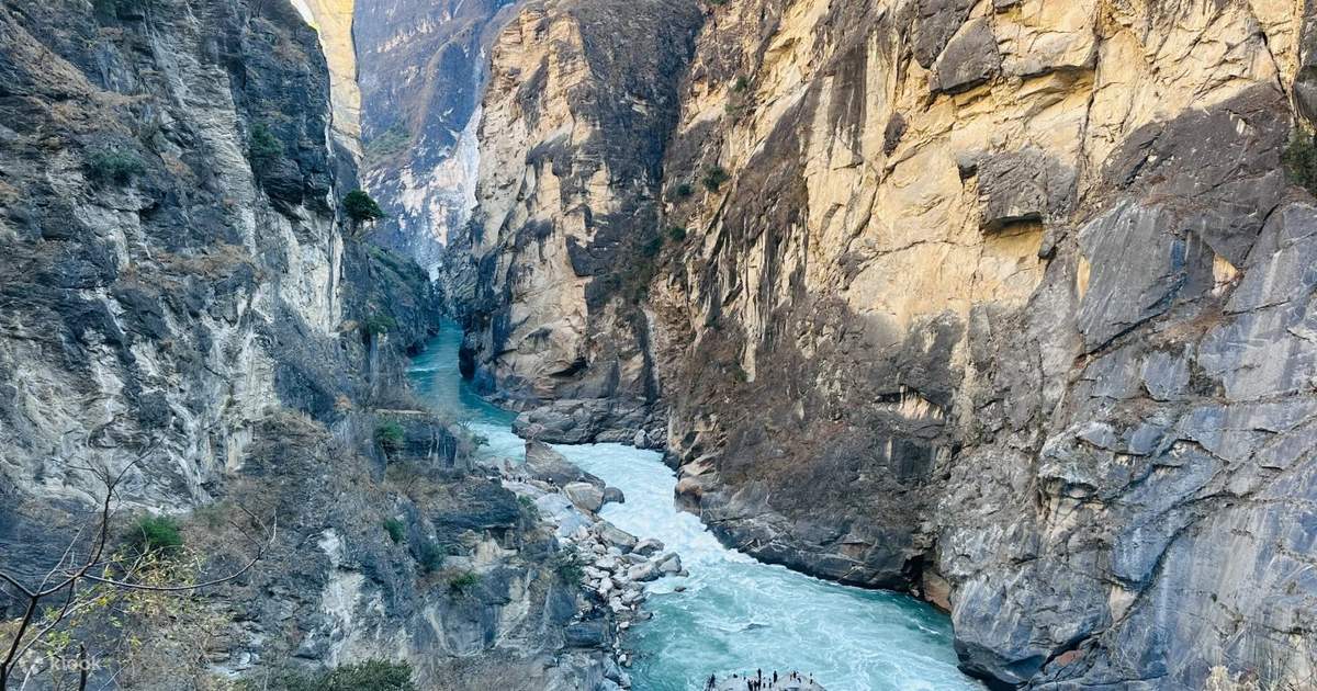 Keberangkatan Yunnan Lijiang Shangri-La Tiger Leaping Gorge Napa Lake ...