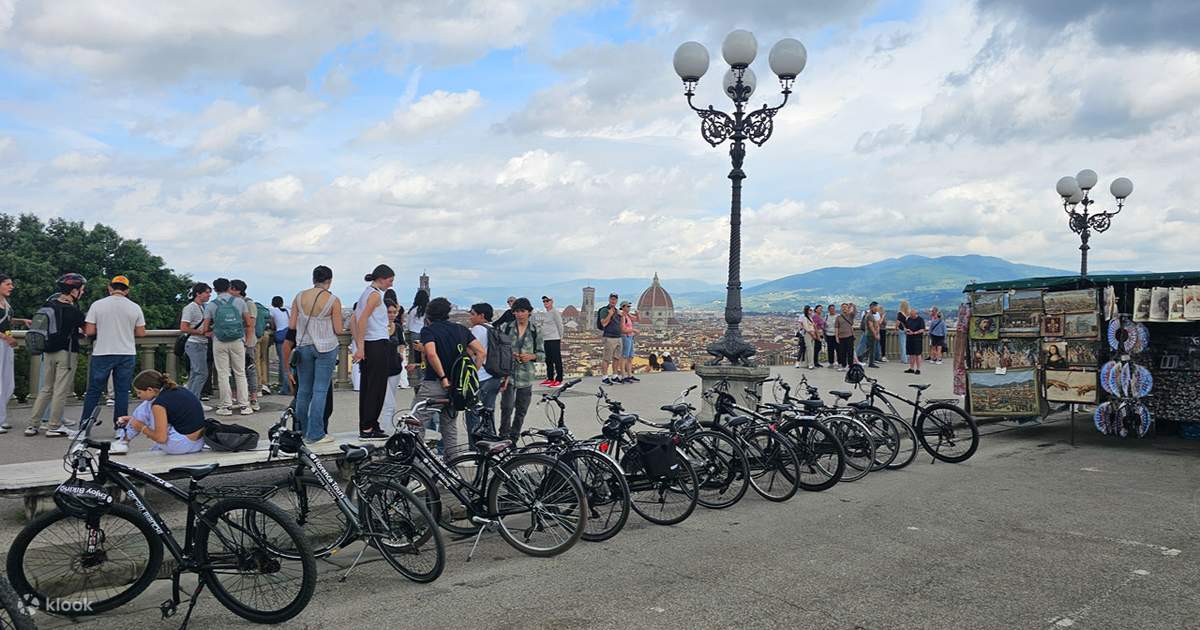 Florence bike tour with optional Piazzale Michelangelo - Klook