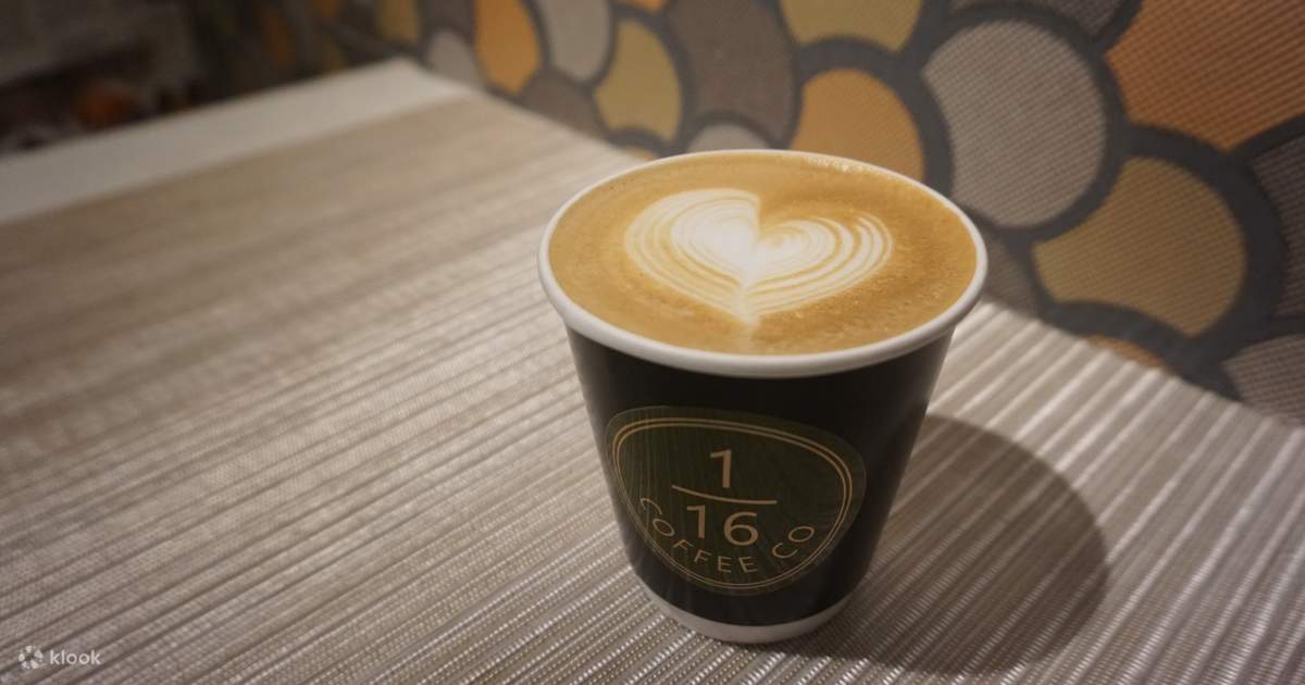 One Sixteenth Coffee Company in Central, Hong Kong (Egg Salad Croissant ...