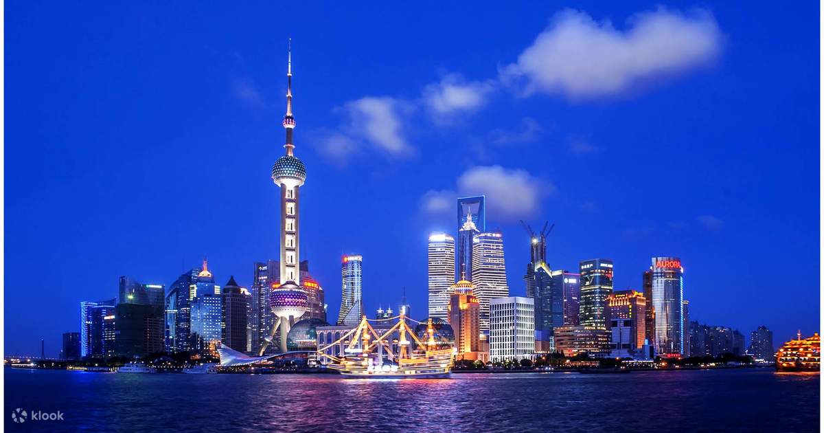 Crucero nocturno por el río de Shanghái con cena al estilo Xinjiang ...