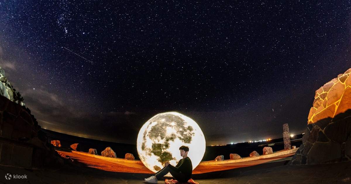 Starry Night Studio Experience in Jeju - Klook Singapore