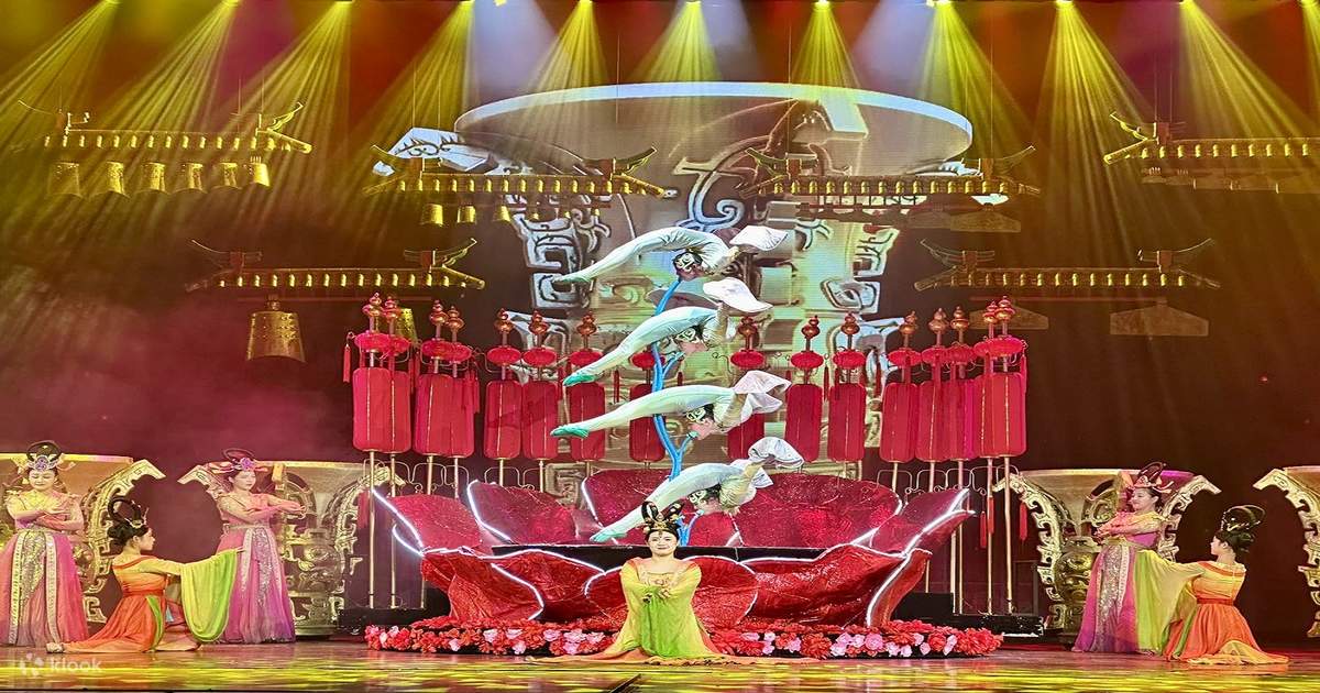 Beijing Red Theater Acrobatic Performance Ticket 16:20 Show - Klook ...