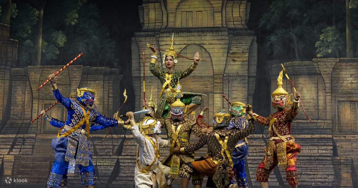 Théâtre Royal : Spectacle de danse Apsara, dîner buffet et prise en ...