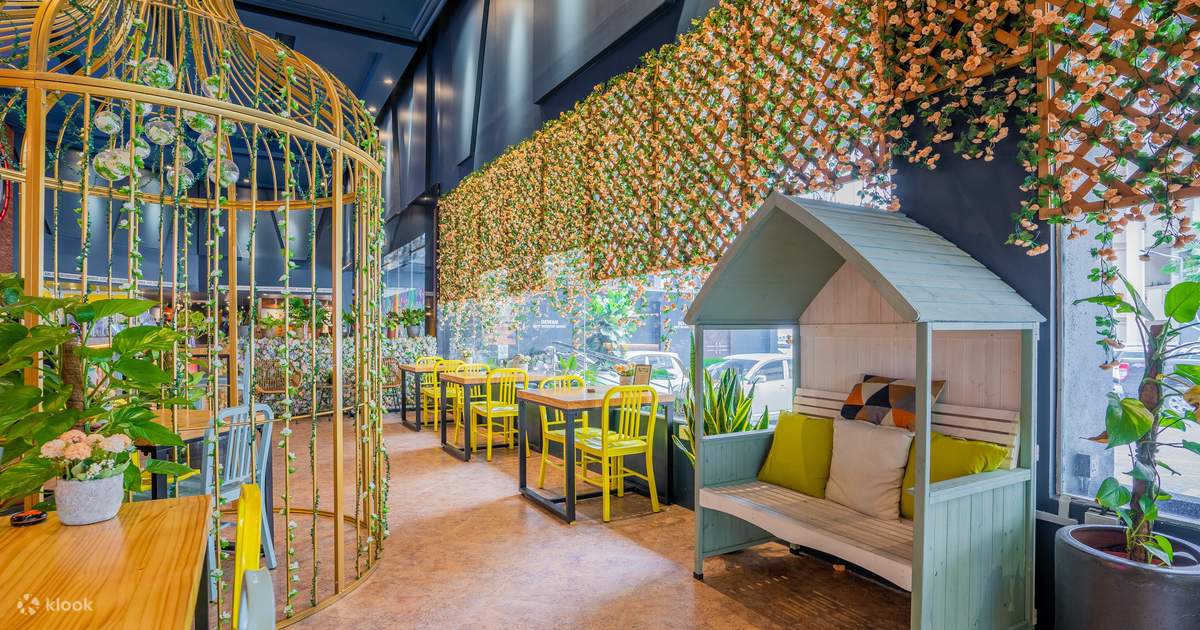 Bluebird Cafe Reservation in Hotel Olympic - Klook