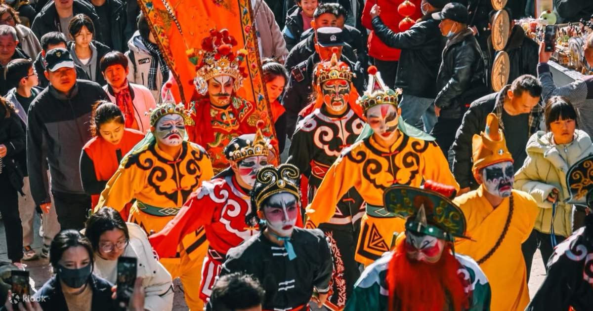 Shantou 1-Day Tour: Overseas Chinese Residence Legend + Hero Dance ...