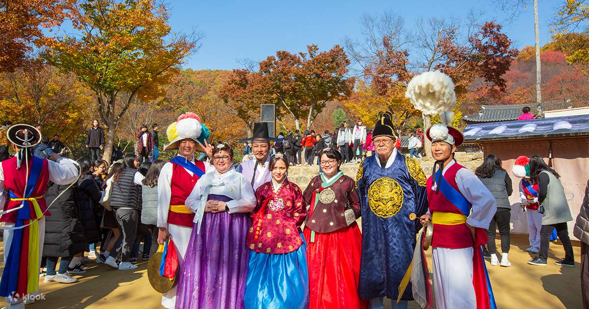 Cherry Blossom Korean Folk Village Tour - Klook