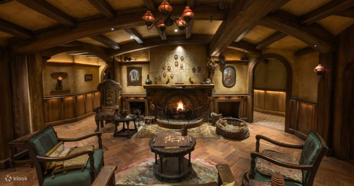 Tur Pribadi Sehari ke Desa Hobbiton & Gua Cacing Pendar Waitomo - Klook ...