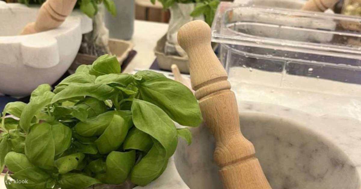 Genoa: Traditional Pesto Workshop with Pasta & Wine - Klook Philippines