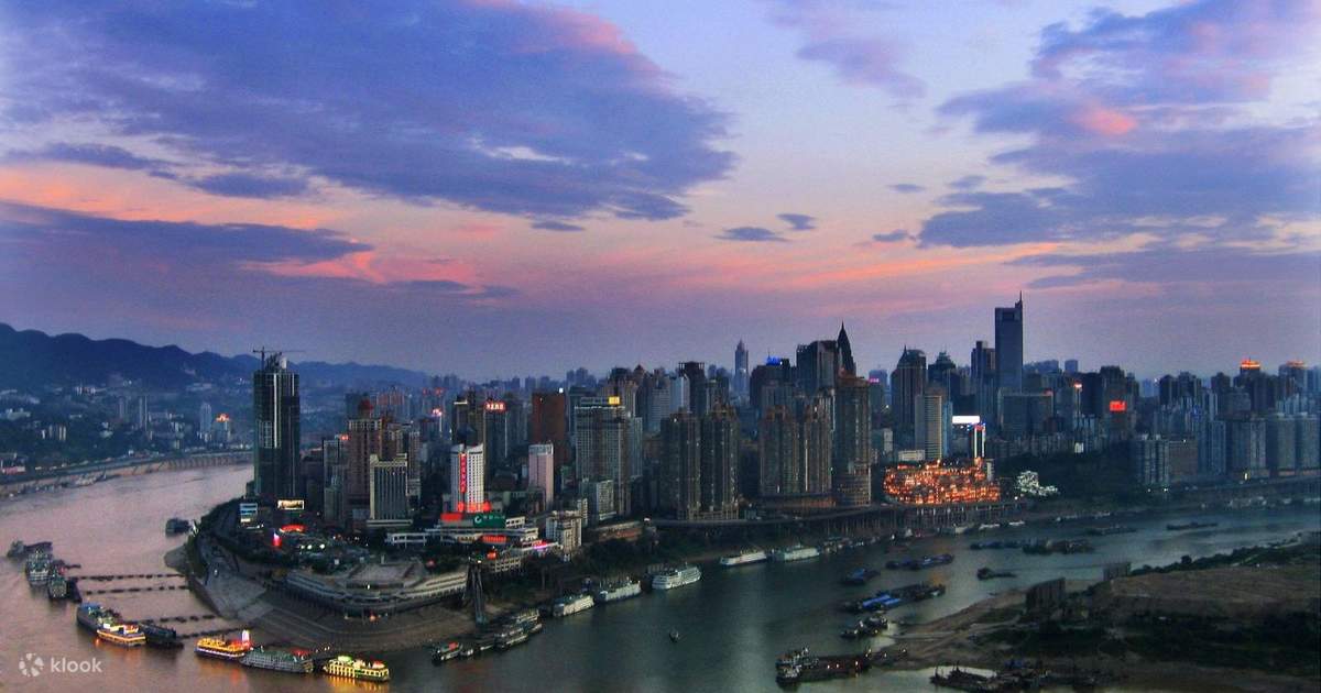 Chongqing Private Guided Night Tour Jambatan Sungai Yangtze Gua Hongya ...