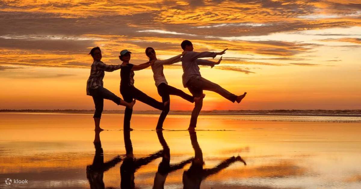 Bongawan Mangrove River Cruise, Fireflies, Sky Mirror with Professional ...