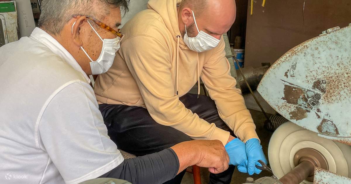 G. Sakai Knife Museum Samurai Knife Making Experience - Klook États-Unis