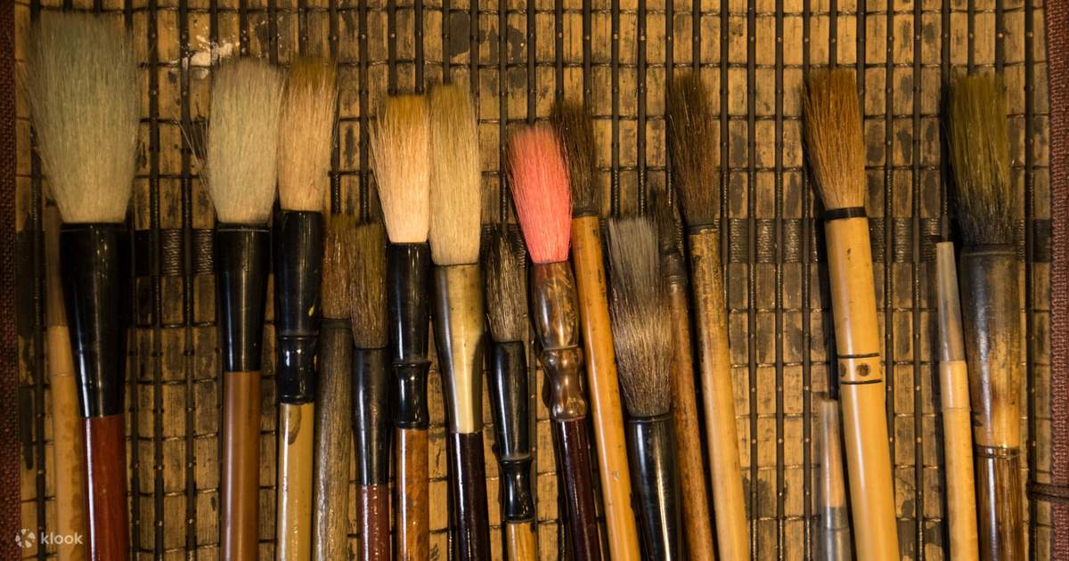 Traditional Vietnamese Calligraphy Class in Hanoi - Klook