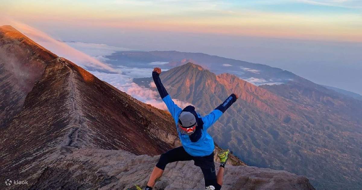 Sunrise Trekking di Gunung Agung Bali - Klook Indonesia