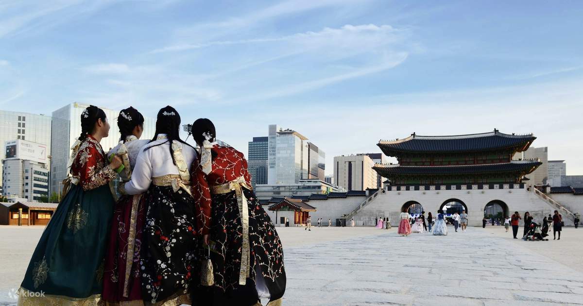 Back Through the Korean History: Hanbok Experience Tour from Seoul - Klook