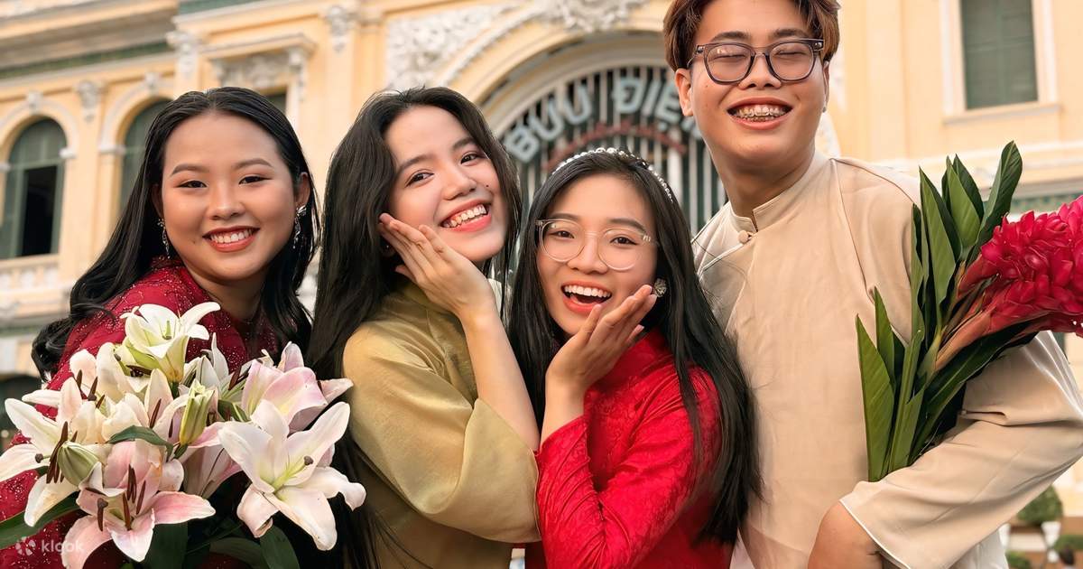 Ao Dai Experience with Iconic Instagram Tour in Saigon - Klook États-Unis