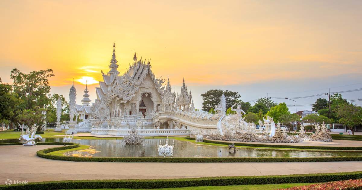 Chiang Rai Temples Tour: White Temple, Blue Temple & Black House ...