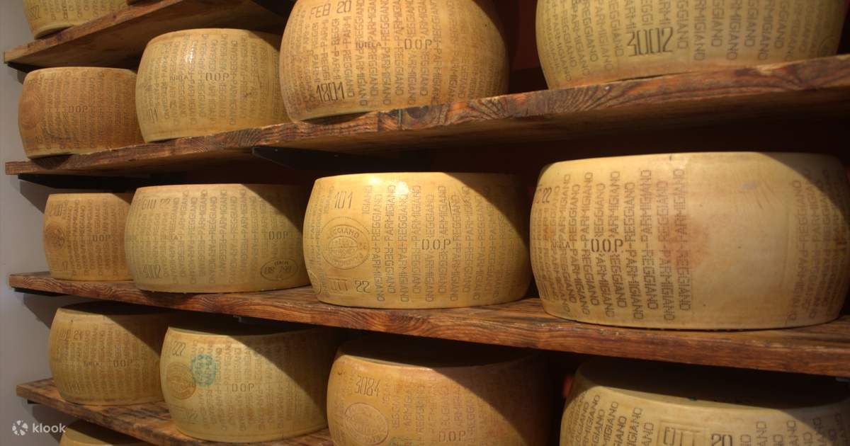 Food tour with tastings and sightseeing in Parma - Klook