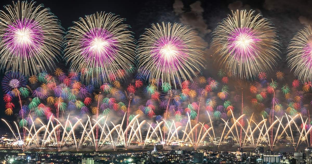 Tur 2 Hari ke Festival Kembang Api Nagaoka, Taman Lavender Tamara ...