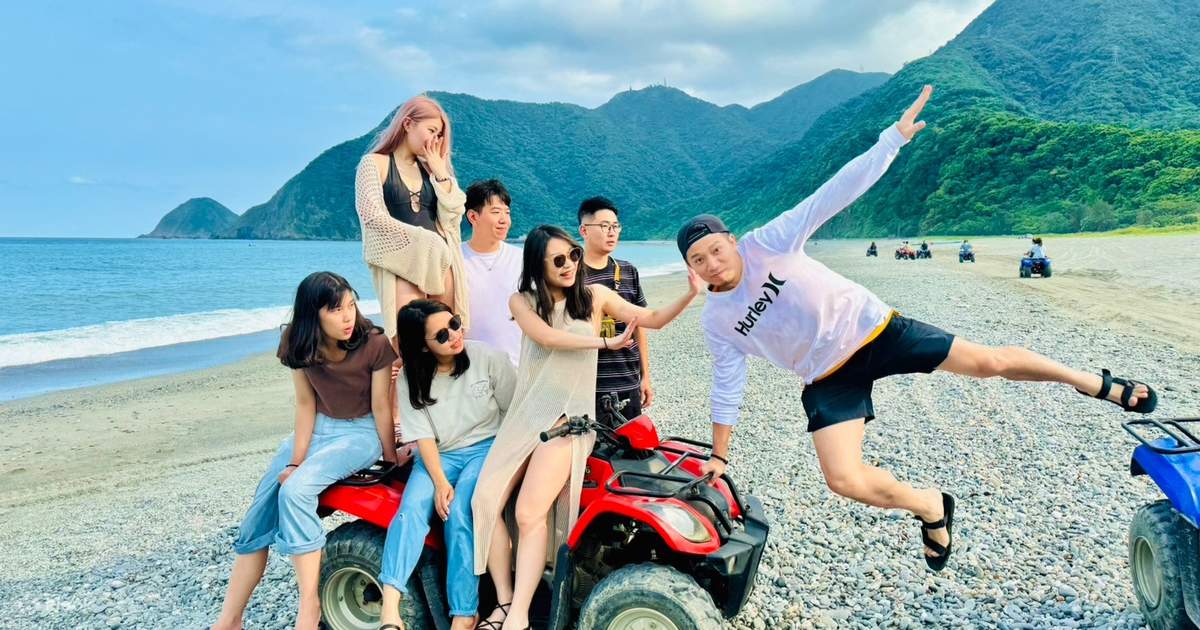 Yilan: Dong'ao Pink Bird Lin Zhege Beach Car Experience - Klook Stati Uniti