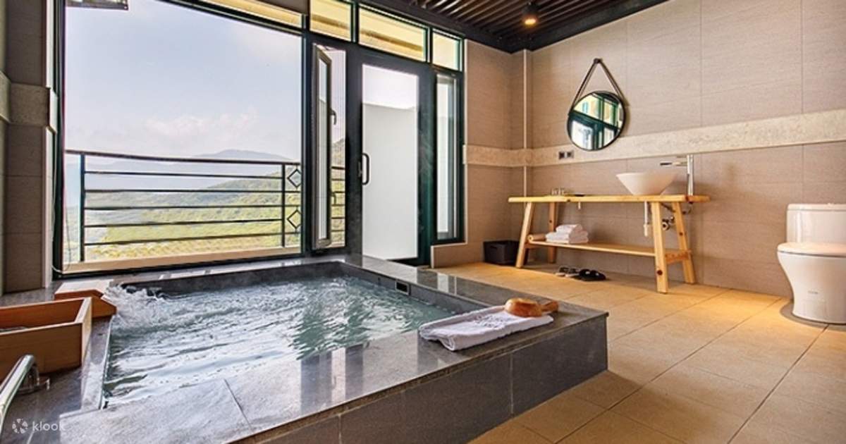 Taipei: Yangming Hot Spring Resort - Wooden House Bath & Landscape Hot ...