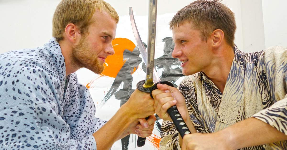Tempahan dalam talian untuk pertempuran pedang dan pengalaman samurai ...