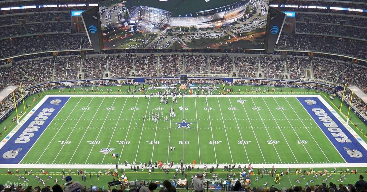 Match de football américain des Cowboys de Dallas au AT&T Stadium ...