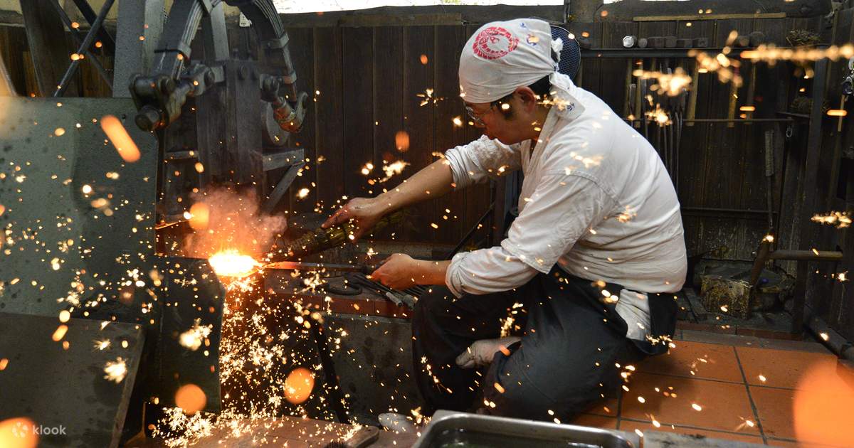 Sword Making Demonstration And Make Your Own Samurai Knife in Osaka ...