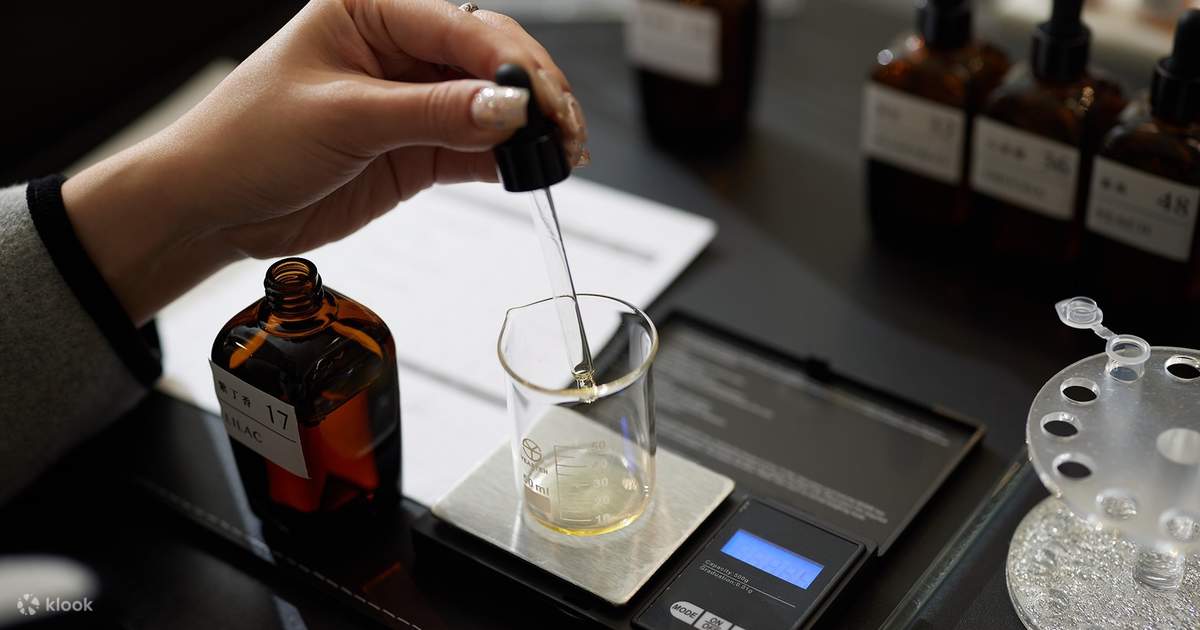 Immersive DIY perfume making - Klook Singapore
