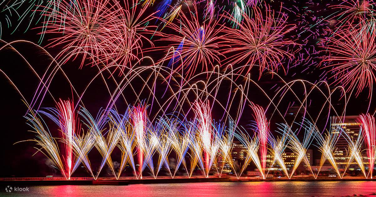 Kamakura High School, Atami Port Marine Fireworks Display, and Enoshima ...