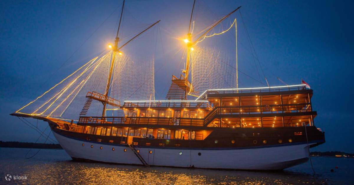 Sailor Dinner Cruise by Phinisi Cruise - Klook