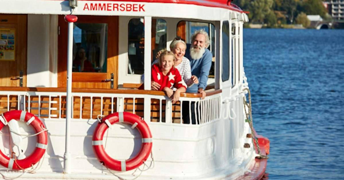 Alster Lake boat tour in Hamburg - Klook, Vereinigte Staaten