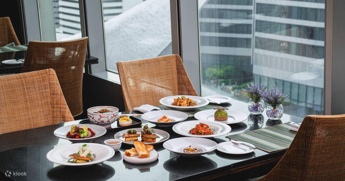 Up & Above Restaurant and Rooftop Bar at The Okura Prestige Bangkok ...