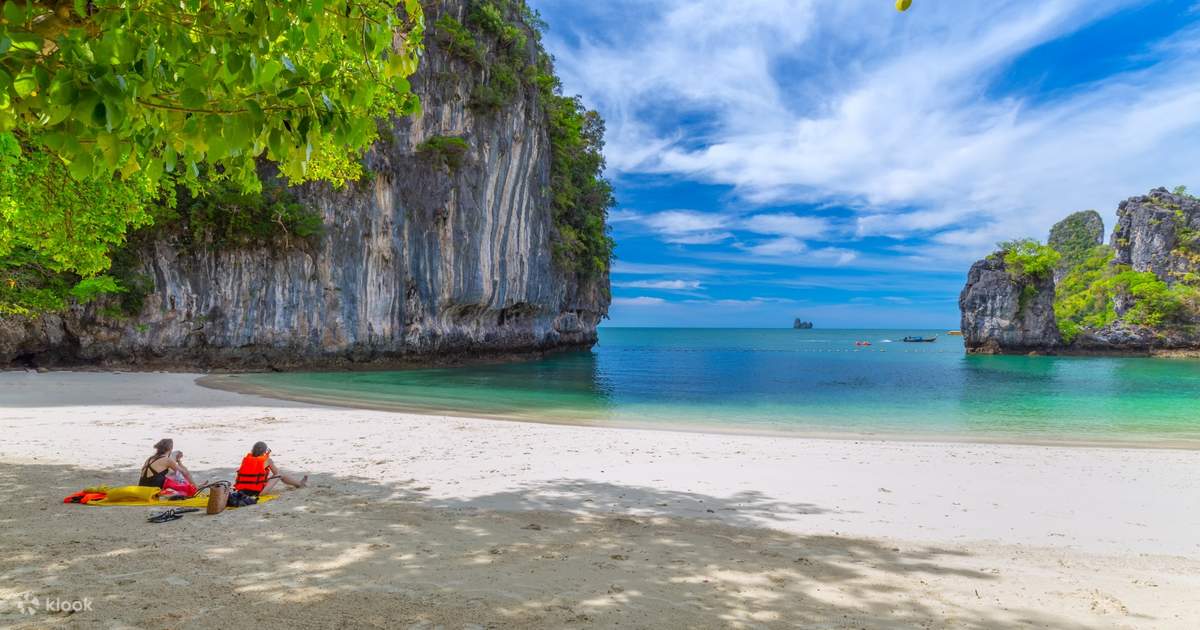 Hong Island Tour with Sunset BBQ Dinner - Klook