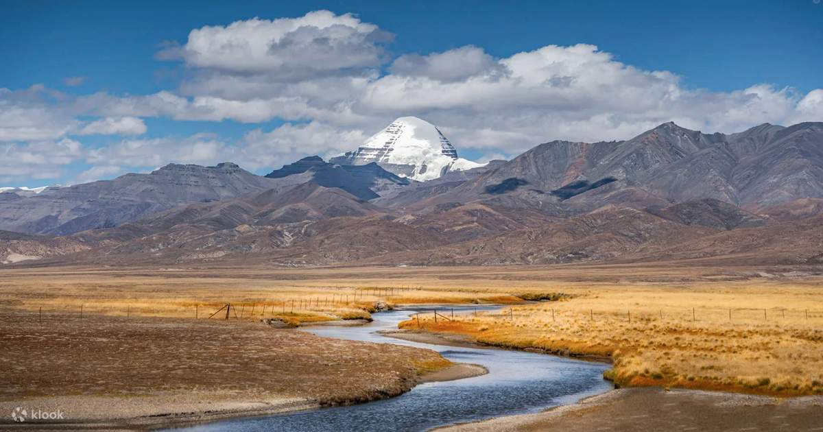 Sacred Himalayan Pilgrimage: 15 Days Mt. Everest & Mt. Kailash Kora ...