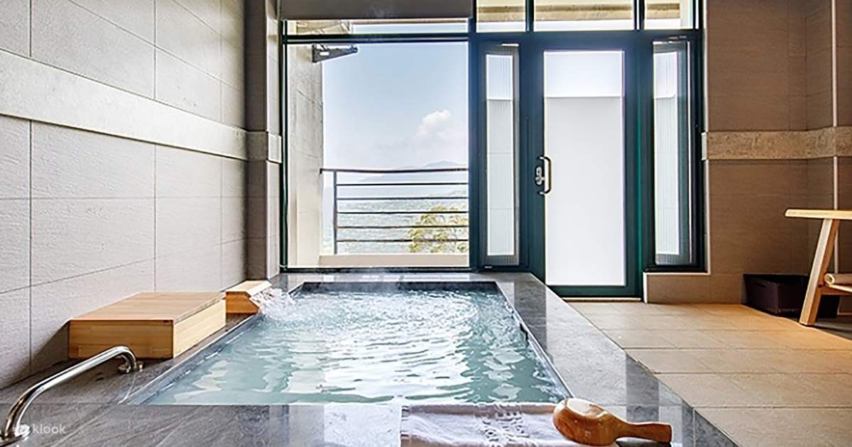 Taipei: Yangming Hot Spring Resort - Wooden House Bath & Landscape Hot ...