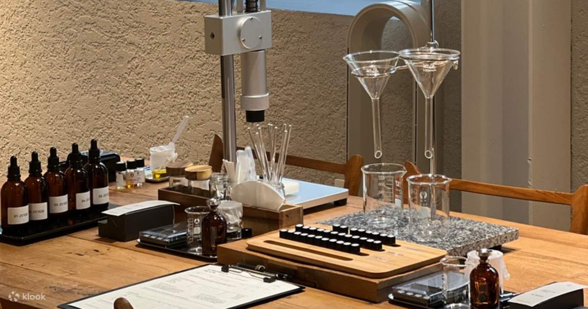 Créez votre propre parfum de Séoul - Cours de parfum naturel - Klook ...