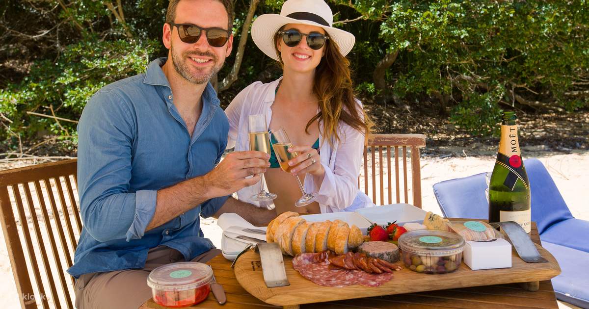 Couples Luxury Kayak and Picnic in Manly - Klook