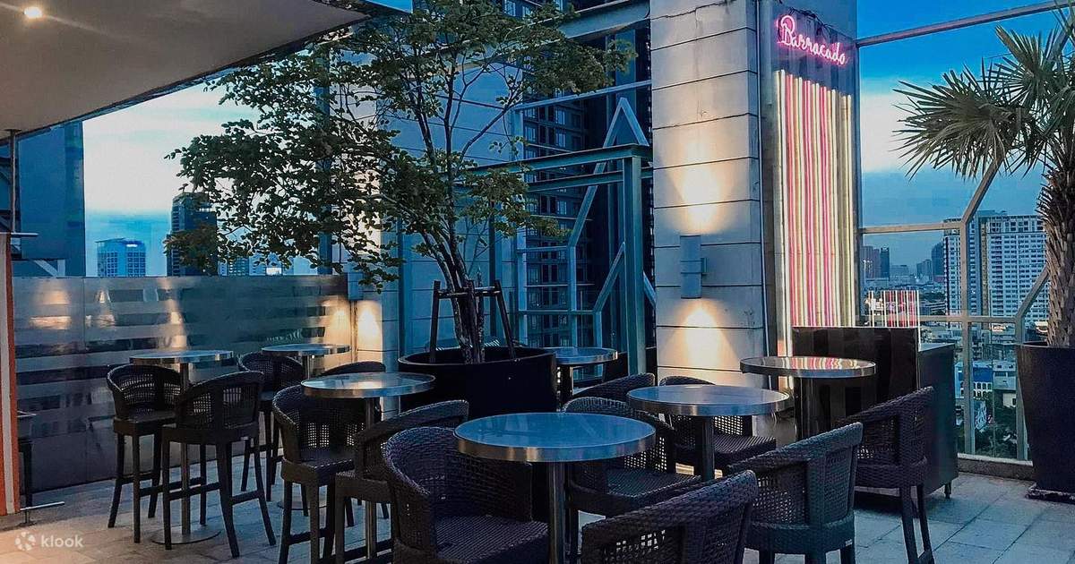 Tutto quello che puoi mangiare e bere alcolici al Barracuda Rooftop ...