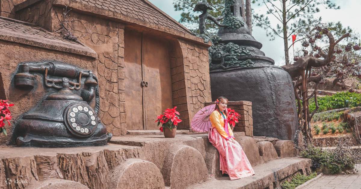 Clay Sculpture Tunnel Admission Ticket in Da Lat - Klook